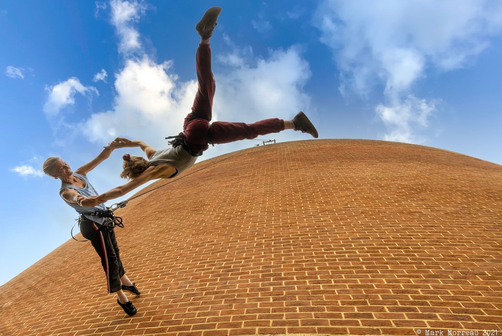 Vertical and aerial dance harness creative lab 2022 - Gravity & Levity